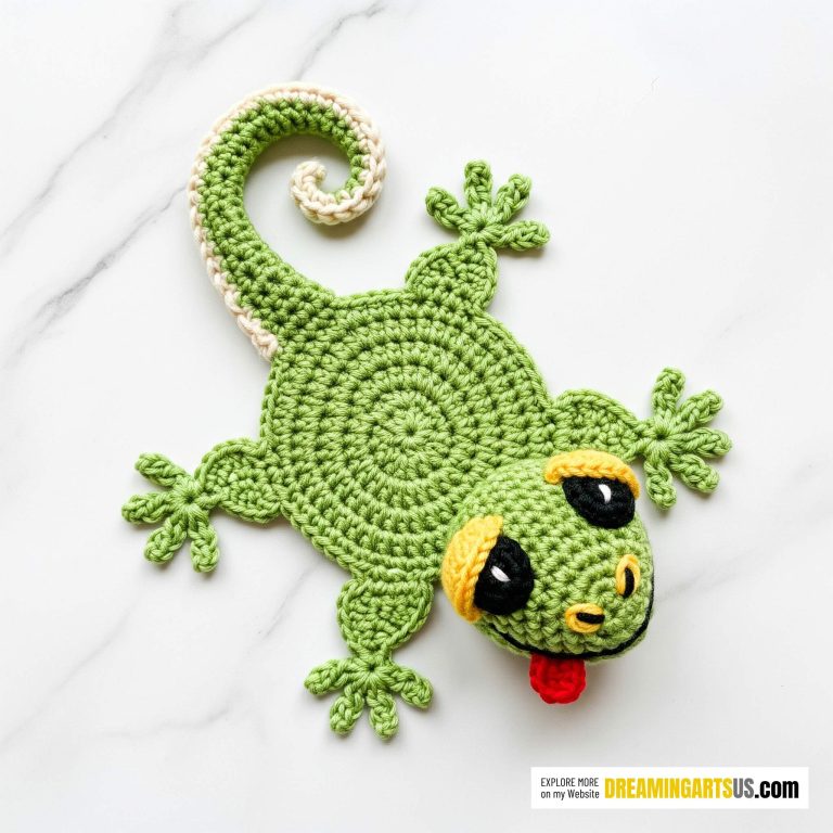 Crochet Lizard Coaster | The Only Pet That Holds Your Mug